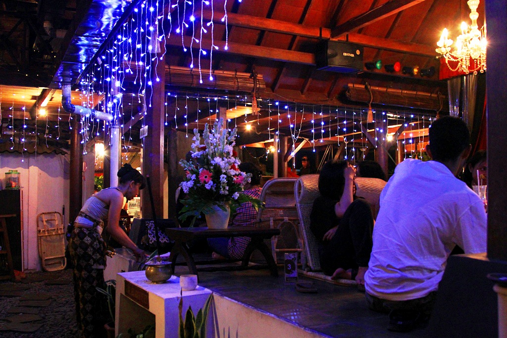 Restoran House of Raminten | NGETREN